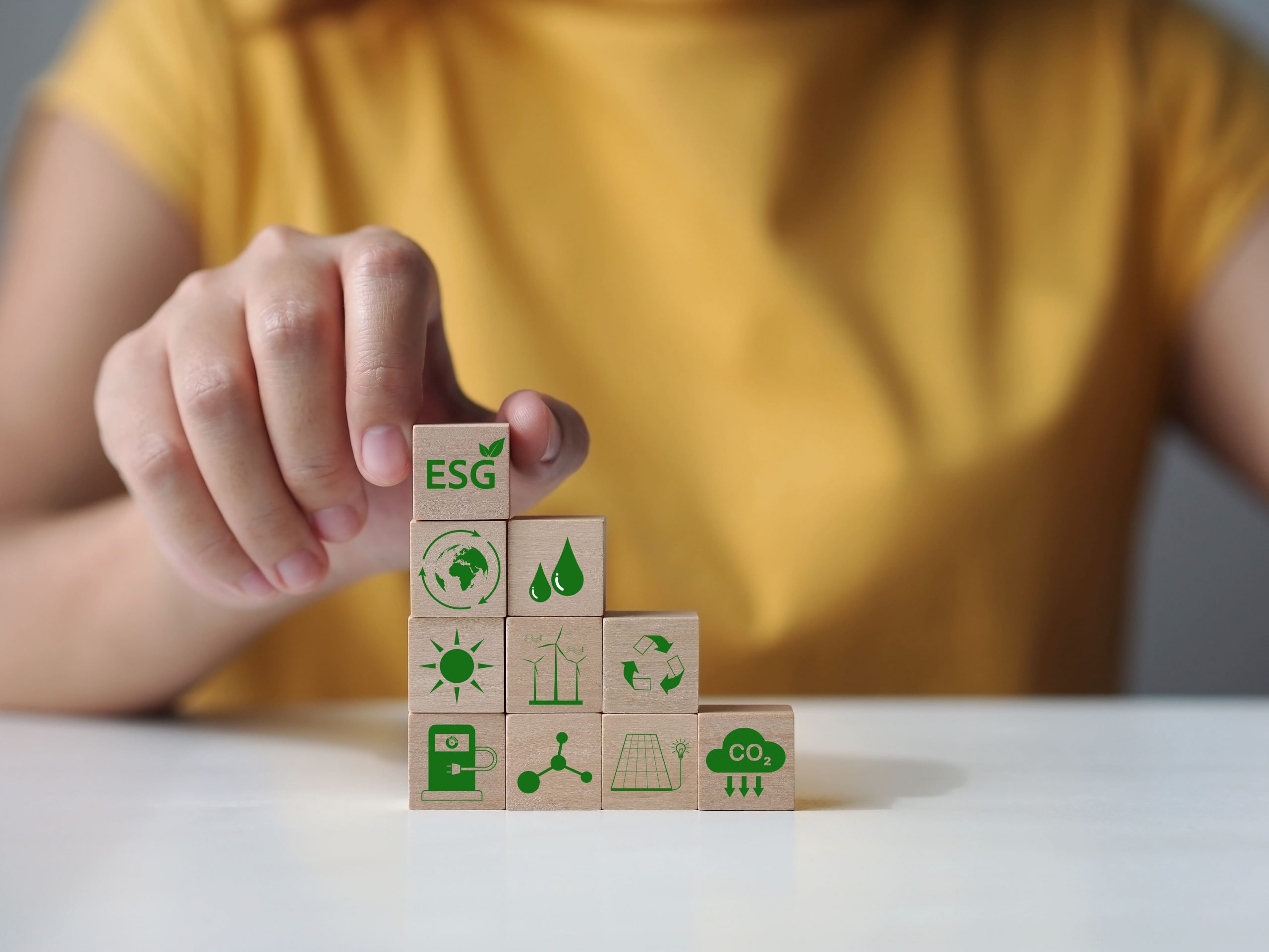 Impacto social: por que as empresas precisam fazer a diferença? - DRG ...